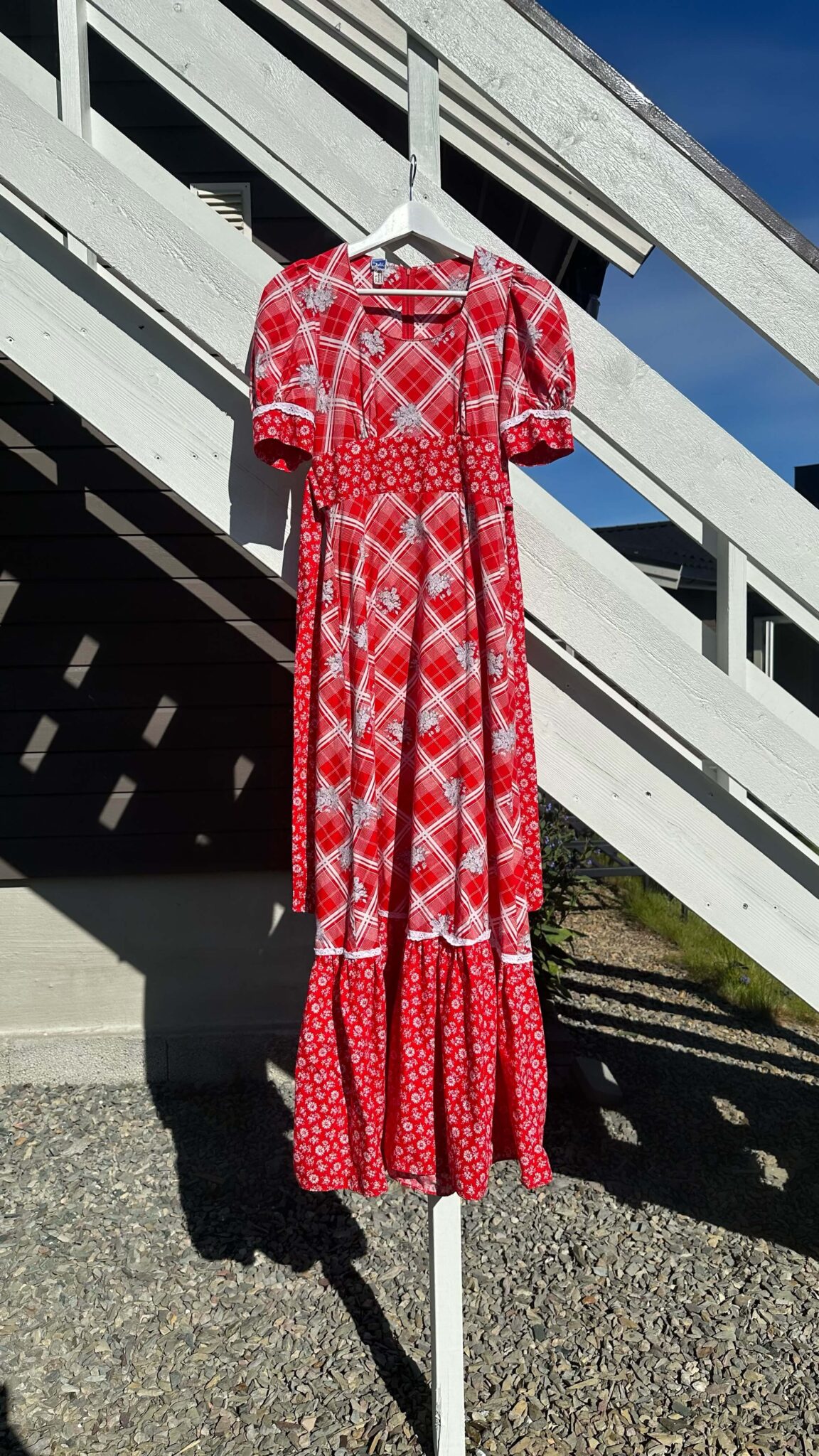 Maxi cottagecore red dress – Scandicmama